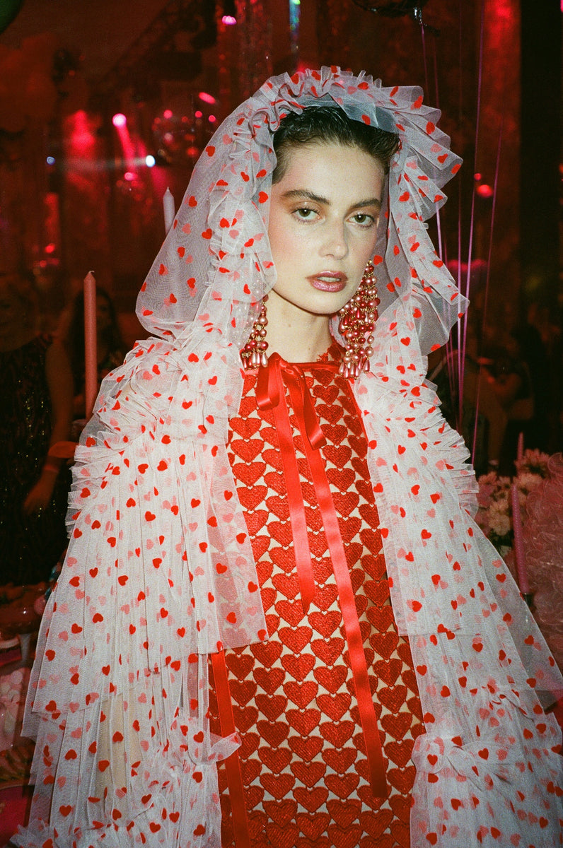 queen of hearts frill cape – Romance Was Born